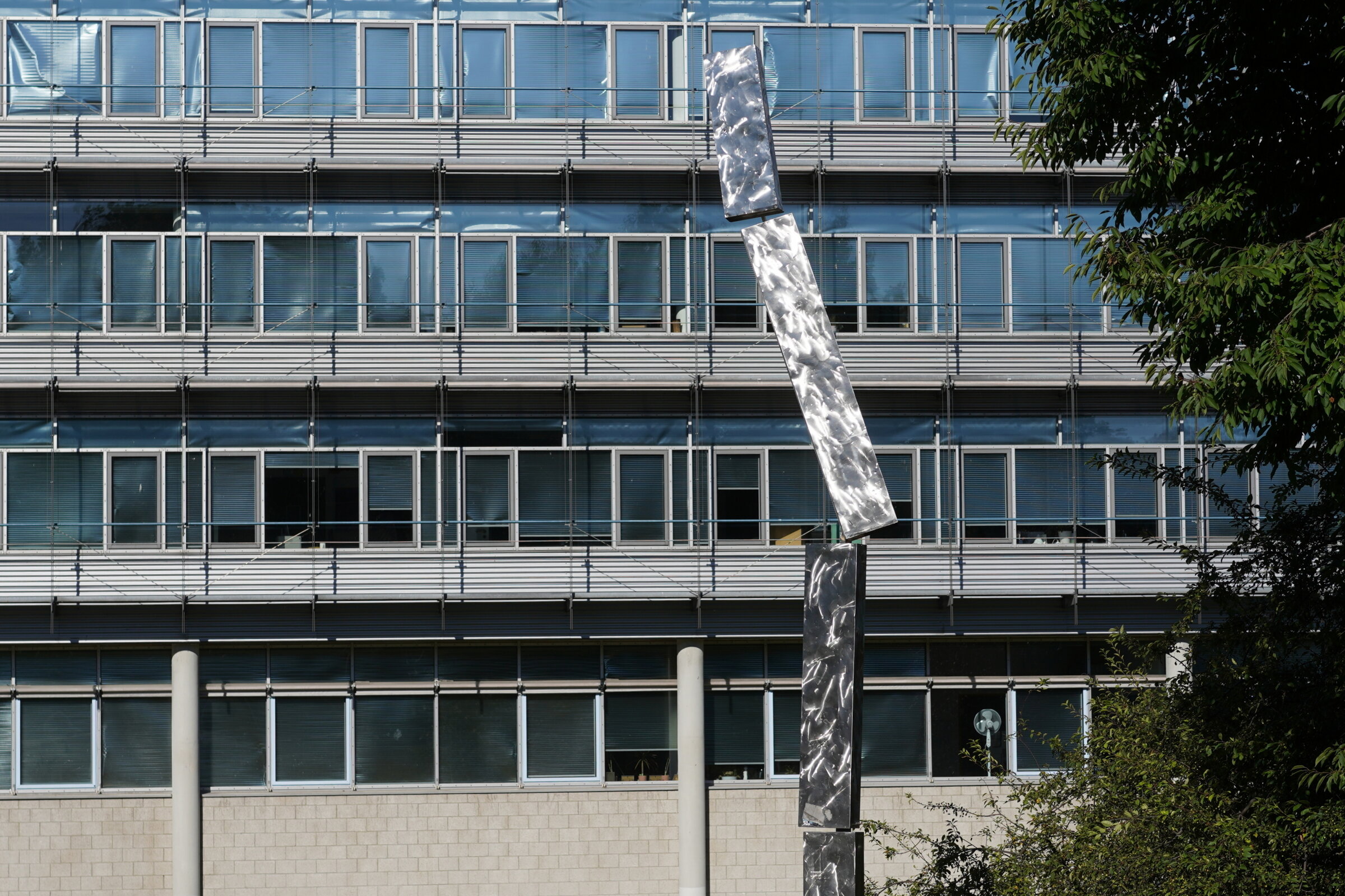 George Rickey: Broken Column – Kulturraum.NRW